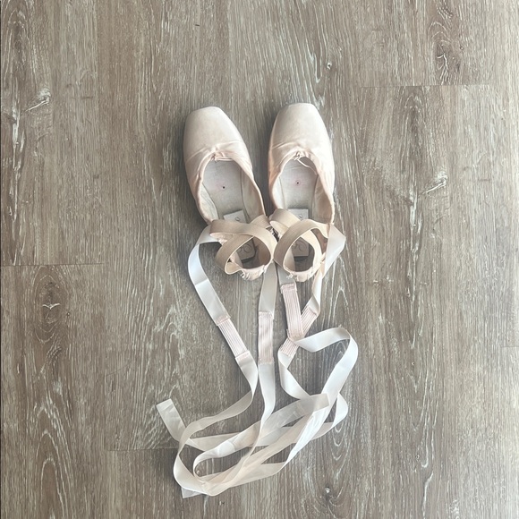 Grishko | Shoes | Used Dead Pink Ballet Pointe Shoes | Poshmark